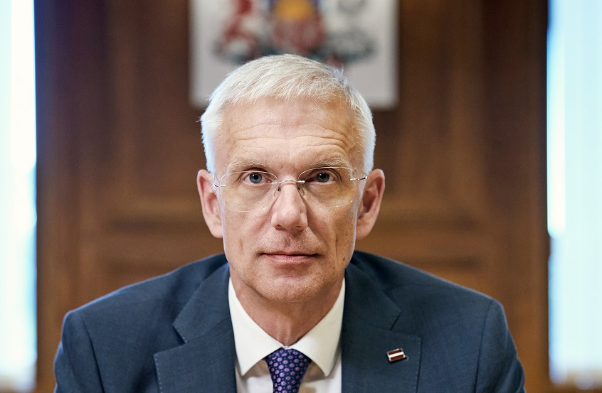 Kariņš: Mani turēja zināmā gūstā, neļaujot izveidot plašāku koalīciju