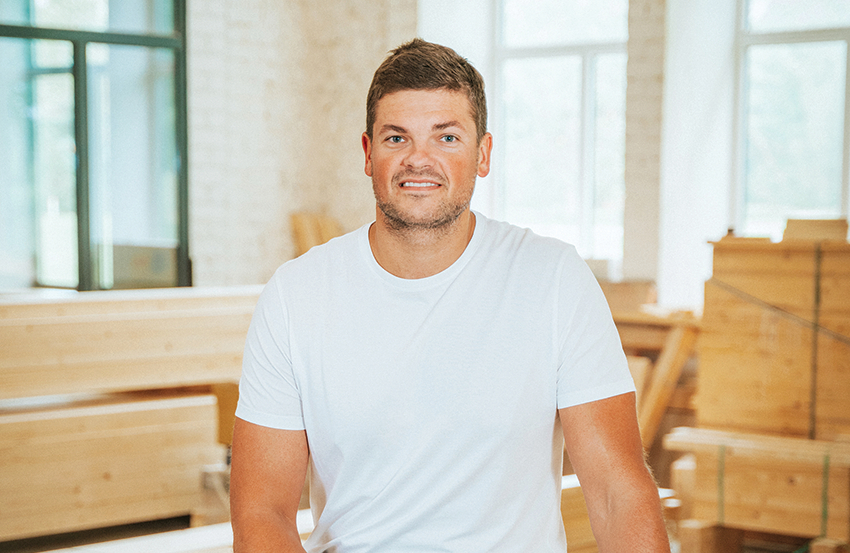 Namdaris no pašiem pamatiem